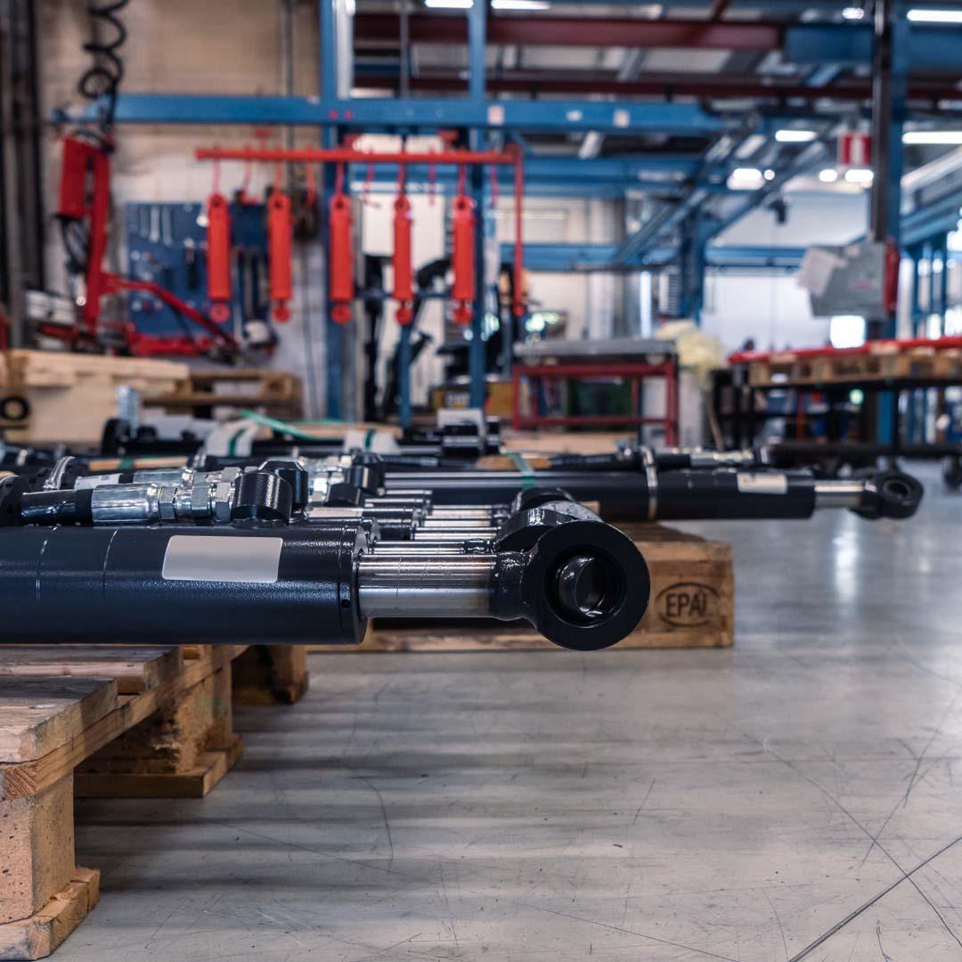 Hydraulic cylinder contract manufacturing - Hydroline